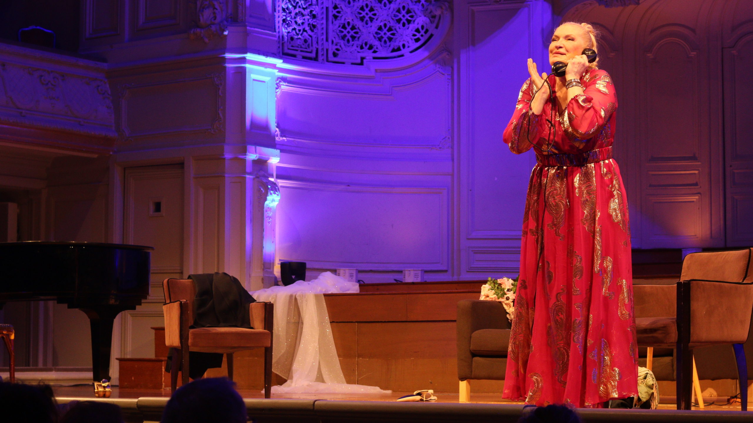 LA VOIX HUMAINE (ET BOULEVERSANTE) D'ANNICK MASSIS - Première Loge