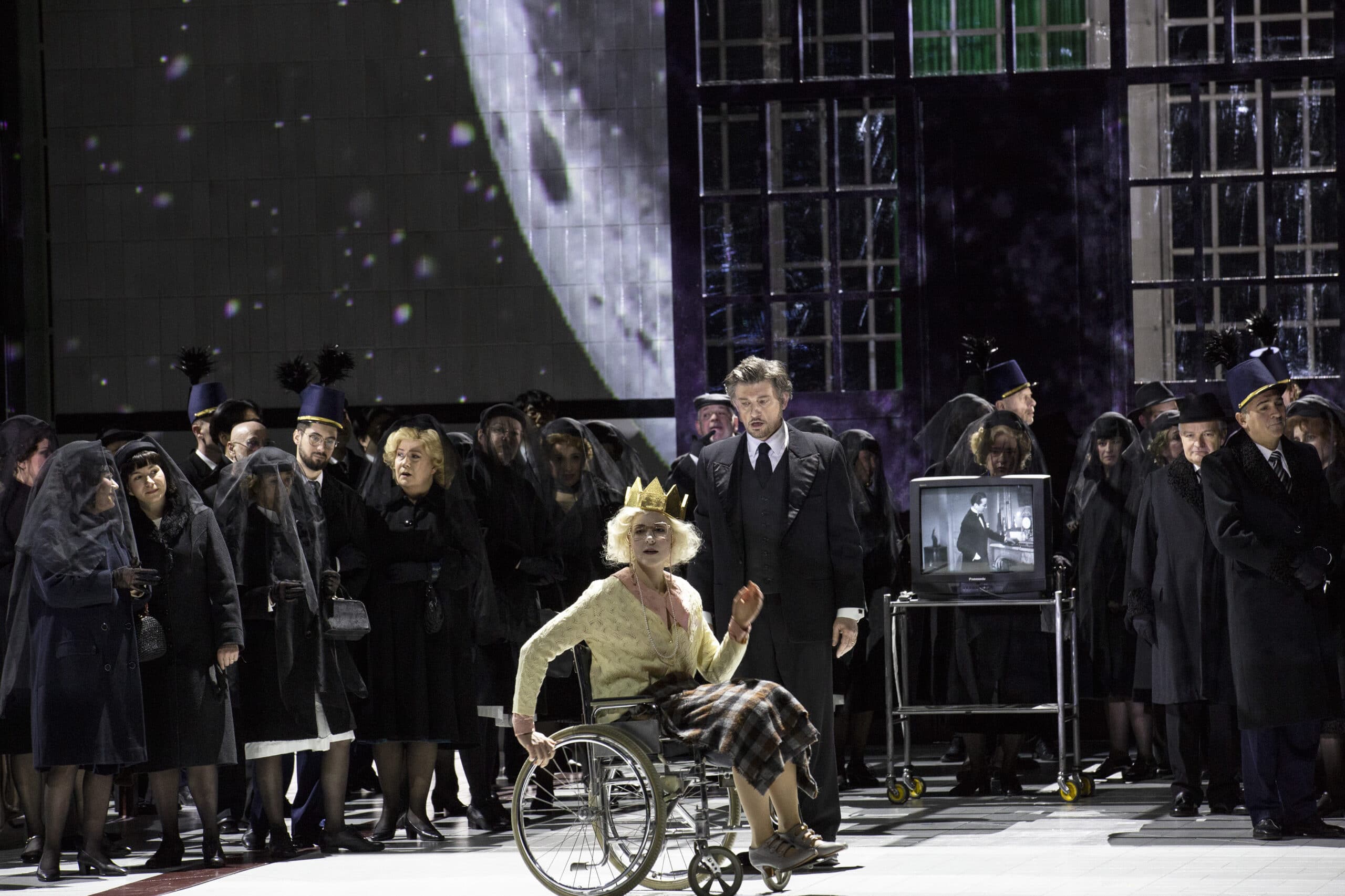HAMLET à l'Opéra Bastille, ou le triomphe de Ludovic Tézier et Lisette ...