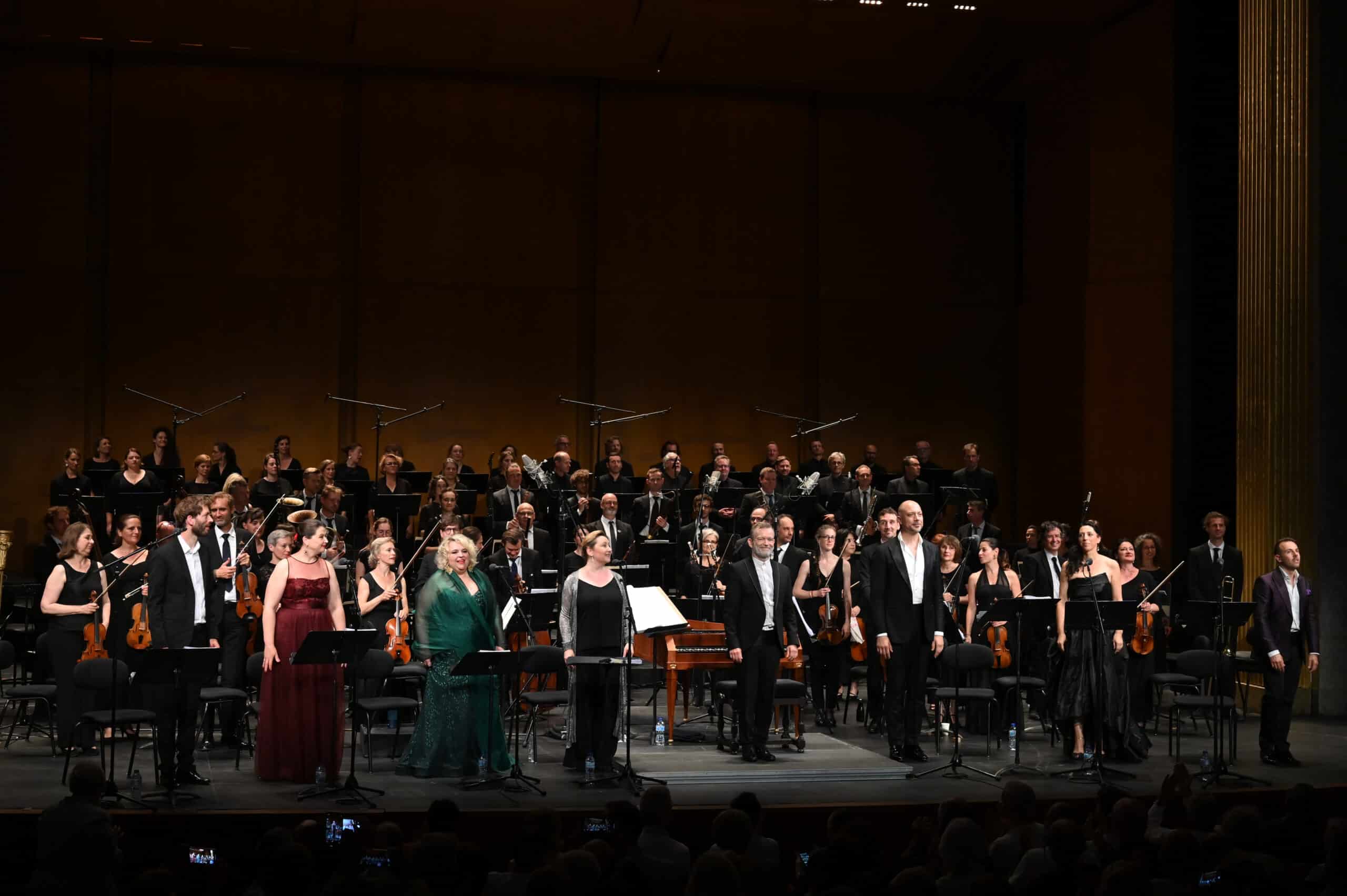 Théâtre des Champs-Élysées - FAUSTO de Louise Bertin : un avatar ...