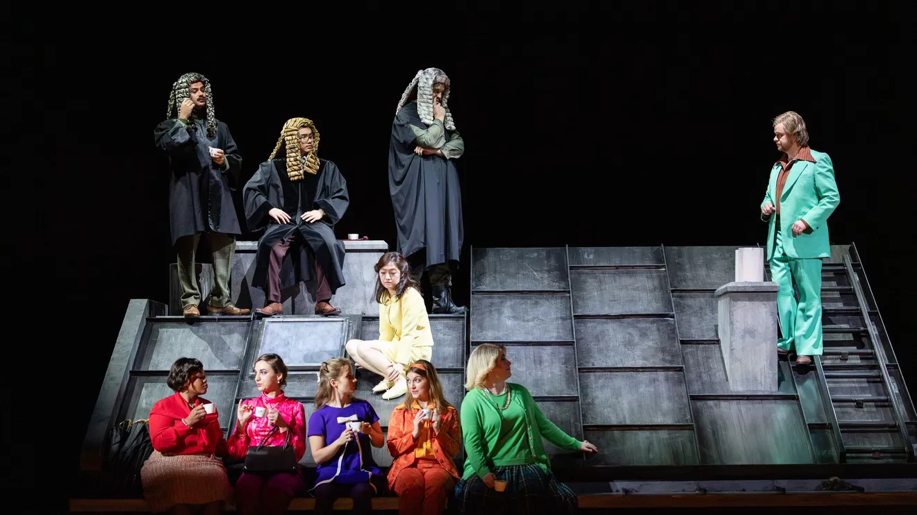 Die Englische Katze à Munich : Minette prima donna - Première Loge