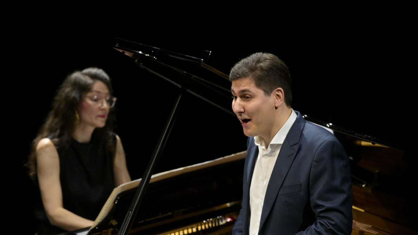 À voix nue : le ténor Patrick Grahl enchante le public de l’opéra de ...